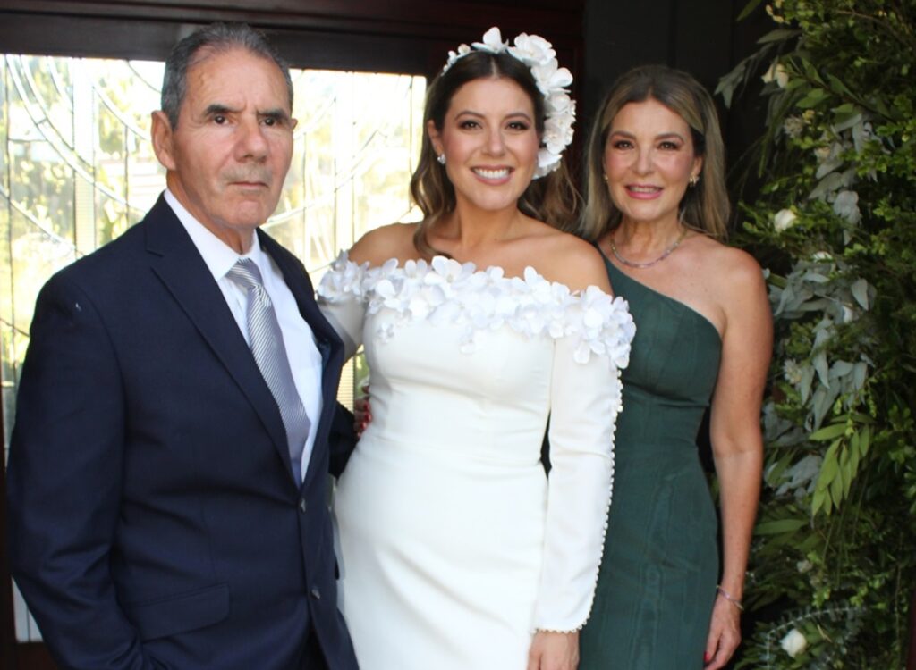 María y José Luis se conocieron en redes y ahora se comprometen - Perfiles