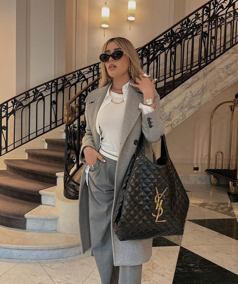 La influencer Priscila Escoto, muestra tendencia en abrigos para este ...