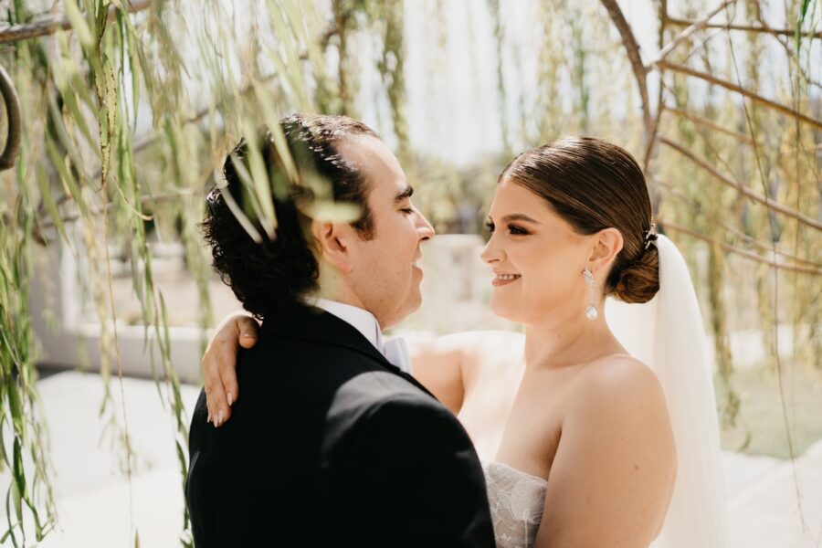 Boda de Sandra Luz Tachna Arámbula y Gustavo Mendívil Ruiz - Perfiles