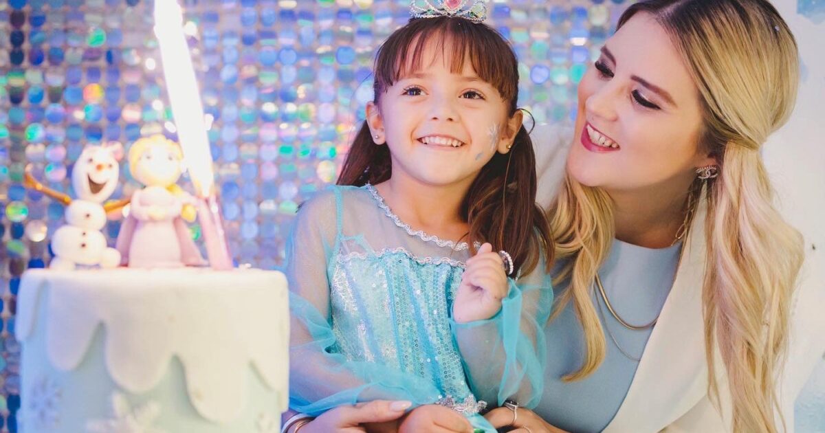 Encantadora cumpleañera Victoria Ontiveros Zazueta - Perfiles