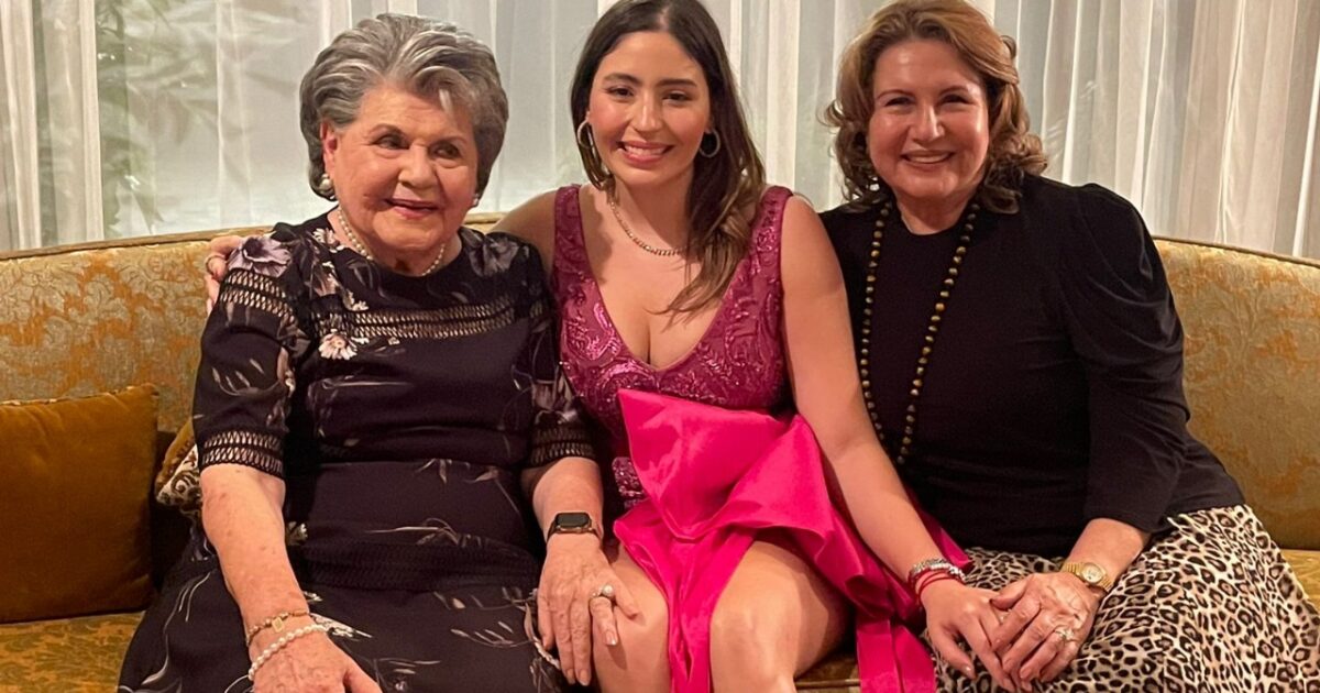 En Ciudad Obregón el shower para Ana María Zamora Ibarra - Perfiles