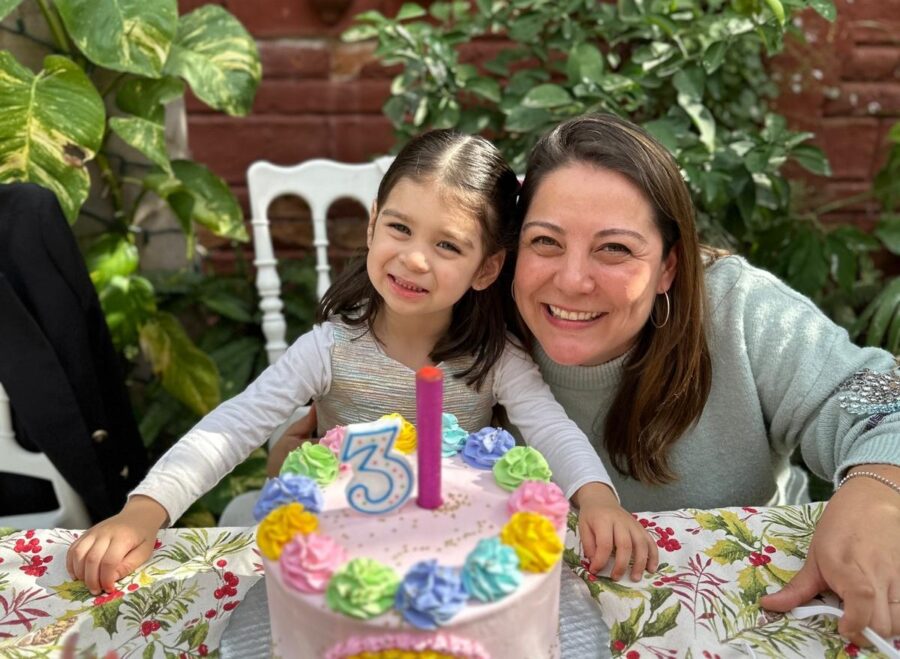Lara Susa Amparano celebra tres años con divertido festejo familiar ...