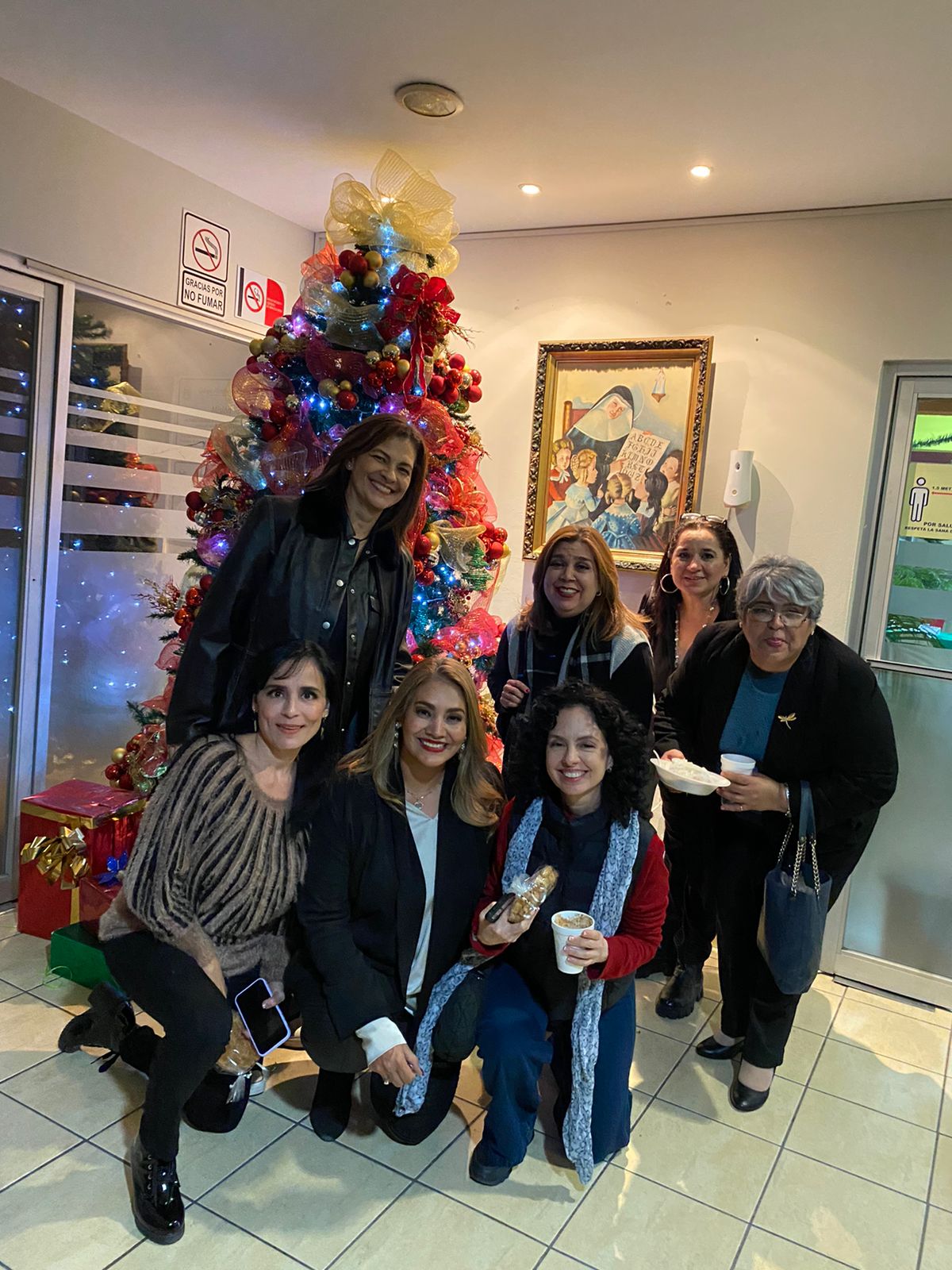 Exalumnas del Colegio Montferrant disfrutan de su tradicional posada ...