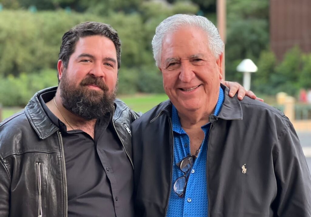 Don Daniel Ibarra Heredia disfruta un día excepcional en familia - Perfiles