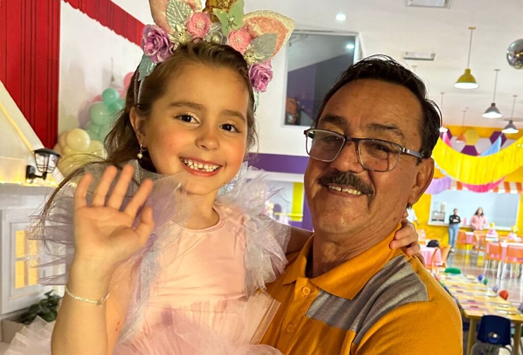 Julianna Muñoz Damm es una linda muñeca en su cumpleaños - Perfiles